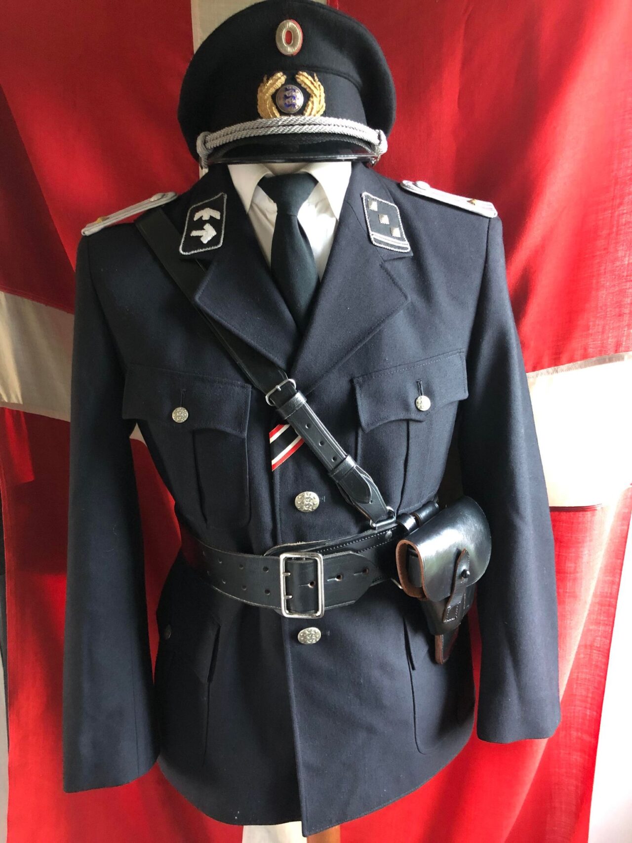 Uniformer og effekter | Stützpunktgruppe Süd